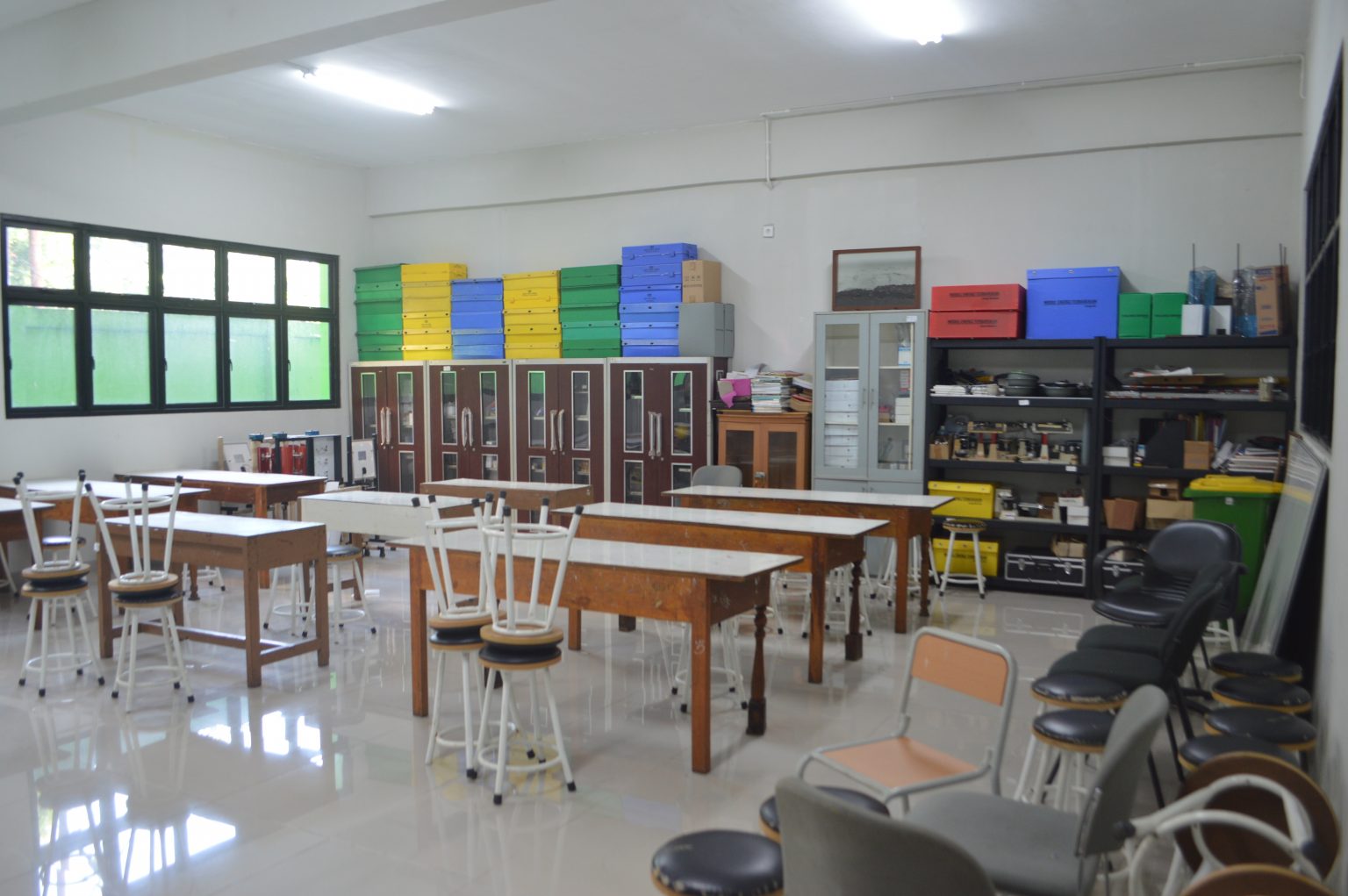 Fasilitas Ruangan Sekolah – SMAN 35 Jakarta